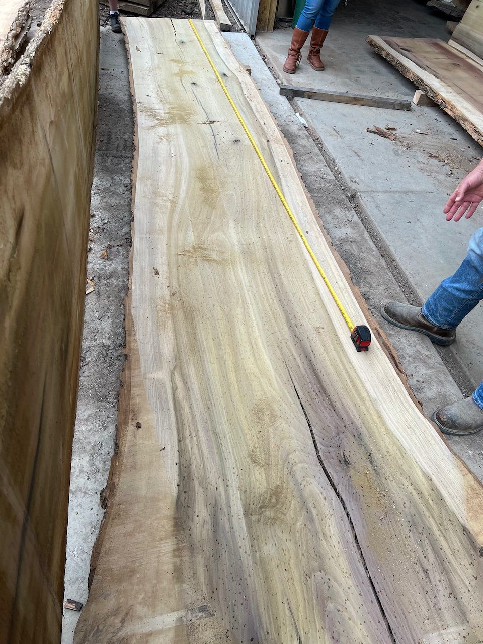 1# Source For Custom Wood Slabs For Bar And Table Tops In MD